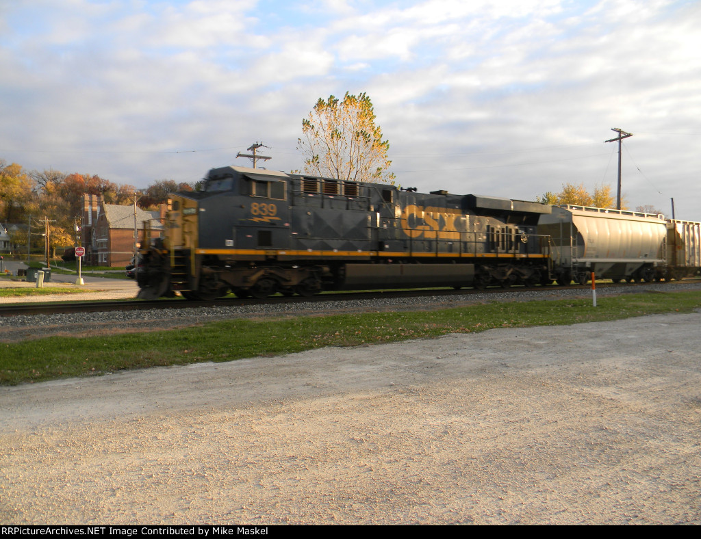 CSX 839